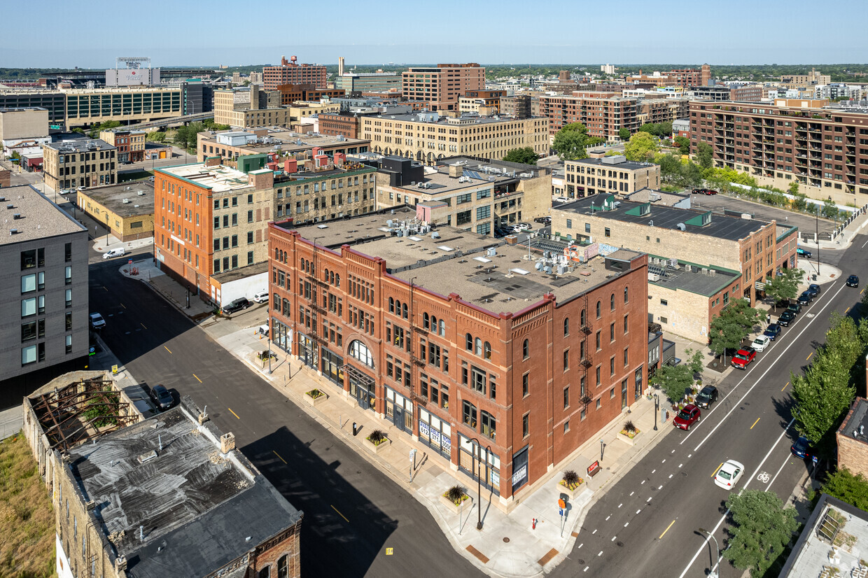 Gallery | The International Design Center